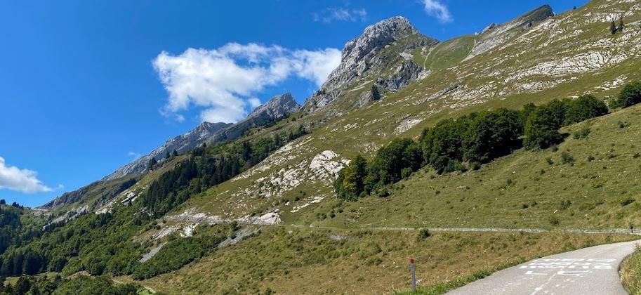 Le col des Aravis